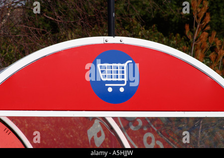 Supermarket trolley park notice. UK Stock Photo - Alamy