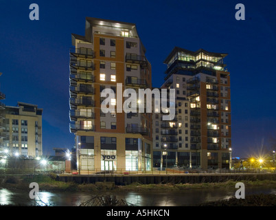 Leeds Whitehall Riverside, at night, 2007, Yorkshire England Stock ...