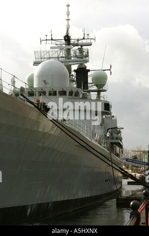 Sail boat docked at South Basin, King's Wharf, Royal Naval Dockyard ...