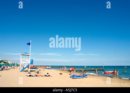Beach, Lido de Jesolo, Venetian Riviera, Italy Stock Photo - Alamy