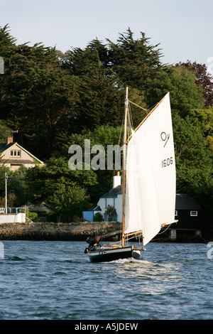 yacht cruising falmouth harbour uk Stock Photo - Alamy