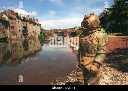 Espalion Lot Valley France Statue commemorating Espalion residents ...