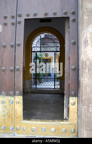 A Spanish ally and garden in Seville Stock Photo - Alamy