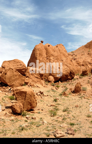 Pink sandstone cliffs Bayanzag Mongolia Stock Photo - Alamy