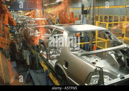 Production line of Saab cars at the SAAB factory in Trollhattan, Sweden ...