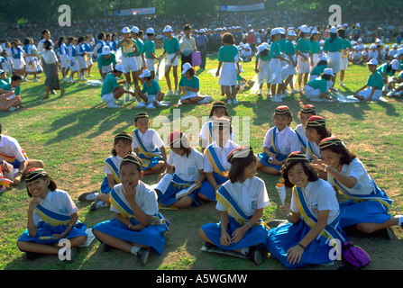 Indonesia, Java, Solo, school, girls in traditional islamic dress Stock ...