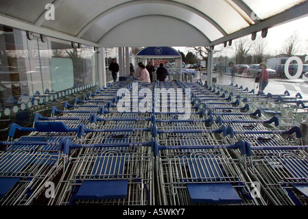 A Tesco store in Cornwall, UK Stock Photo - Alamy