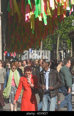 Paris France, Busy Street Scene, People Walking Shopping "rue des ...