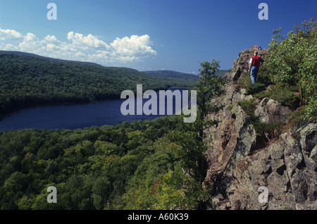 Escarpment Trail, Lake of the Clouds, Porcupine Mountains Wilderness ...