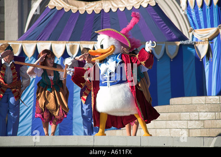 Donald Duck on stage, Magic Kingdom, Orlando, Florida, USA Stock Photo ...
