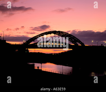 The steel wearmouth road bridge over the river Tyne in Sunderland Stock ...