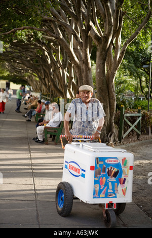 Ice cream vendor Parque Dario Matagalpa Nicaragua Stock Photo - Alamy
