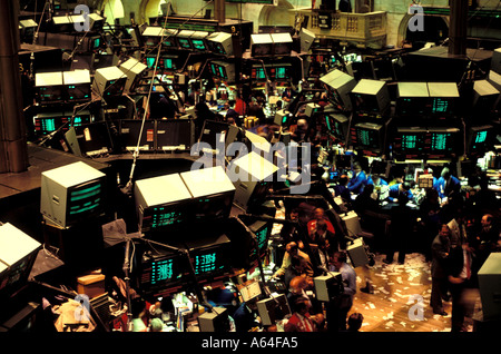 The trading floor of the New York Stock Exchange on Wall Street Stock ...