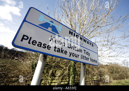 please take your litter home sign Stock Photo - Alamy