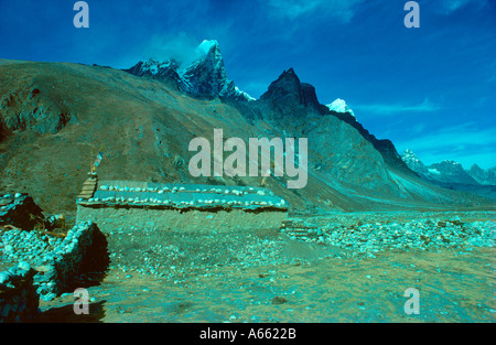 The dramatic snow-peaks of Cholatse and Taweche seen from the Khumbu ...