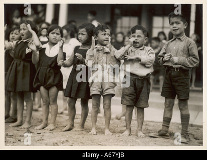 NEW ZEALAND Maori Children in costume performing Poi dance Stock Photo ...