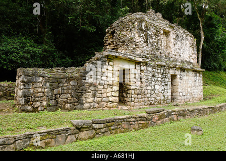 Maya site Yaxchilan, Selva Lacandona, Lakandonian Forest, Chiapas ...