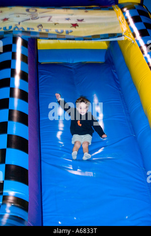 Pump It Up - The Inflatable Party Zone logo - indoor entertainment for ...