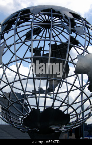 Sculpture World Globe spherical metallic globe sculpture Stock Photo ...