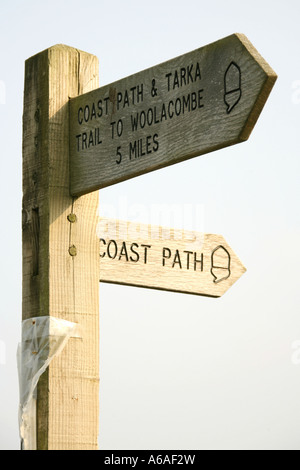 Croyde bay tarka trail sign Stock Photo - Alamy