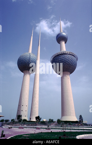The Kuwait Towers observation deck restaurant and water towers on the ...