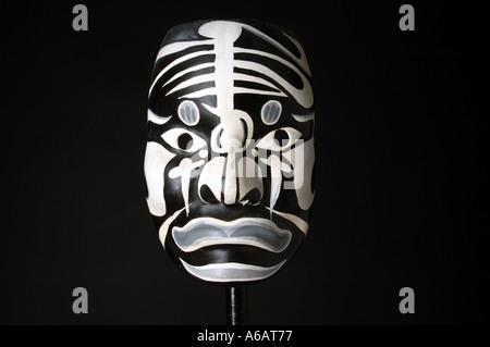 Traditional Japanese Kabuki theatre mask dsca 0840a Stock Photo - Alamy