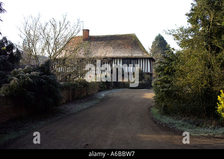 Tudor farmhouse near stodmarsh village kent Stock Photo - Alamy