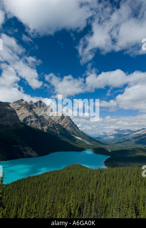Mountain landscape with Mount Patterson at Peyto Lake - Canada, Alberta ...