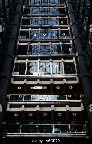 Atrium ceiling of Building 7 (Rogers building) on Massachusetts ...