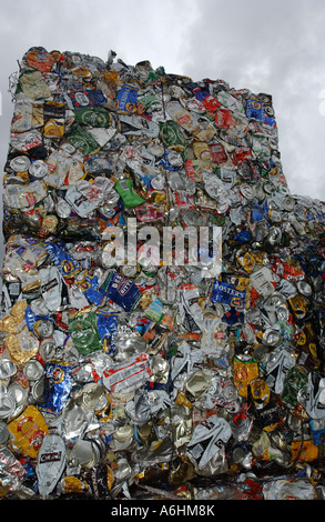 Bales of tin cans ready for recycling Stock Photo - Alamy