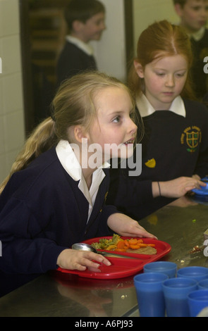 Children queue up for school dinners UK Stock Photo - Alamy