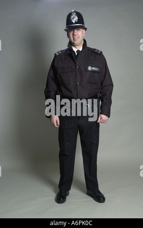 Police constable in full uniform UK Stock Photo - Alamy