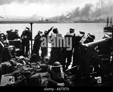 Operation Dynamo, the evacuation of British and Allied troops from ...