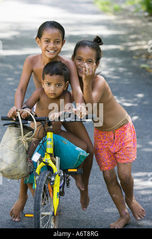Funafuti atol on Tuvalu threatened by global warming induced sea level ...