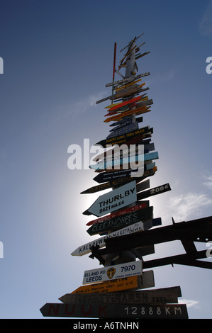 Port Stanley totem pole with distance to world destinations, erected by ...