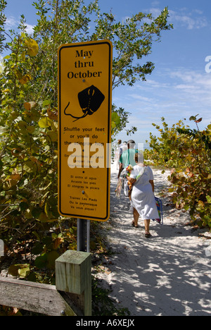 Stingray warning sign at Fort Meyers Beach Florida FL Stock Photo - Alamy