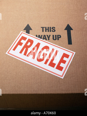 Fragile, This way up warning sign on cardboard box Stock Photo - Alamy