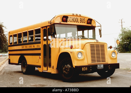 A Yellow American School Bus, Washington DC USA Stock Photo - Alamy