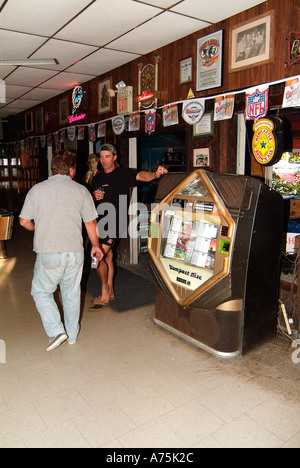 The key largo bar in Florida Stock Photo - Alamy