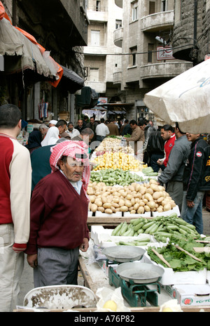 Display of Jordanian vegetables Stock Photo - Alamy