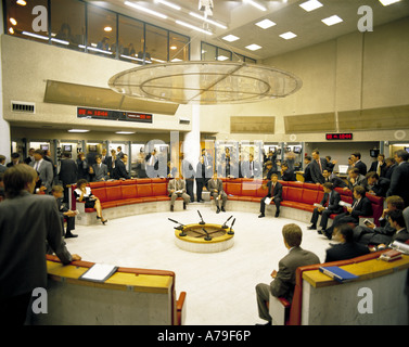 London Metal Exchange trading floor, Leadenhall Street, London, England ...