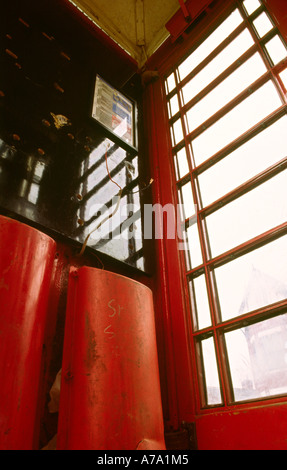Looking inside a K6 telephone box Stock Photo - Alamy