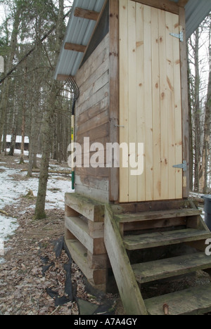 Appalachian Trail - The privy at Trapper John Shelter in New Hampshire ...