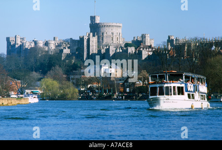Windsor Castle and River Thames, Windsor, Berkshire, England, UK Stock ...