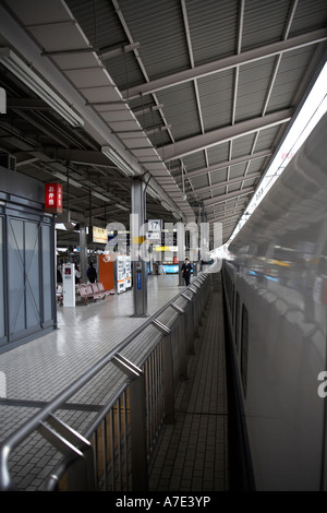 Japan Railways Shinkansen Super express Nozomi Bullet train interior ...