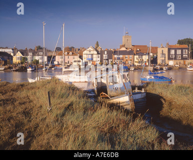Wivenhoe near Colchester boats on River Colne at high tide Stock Photo ...