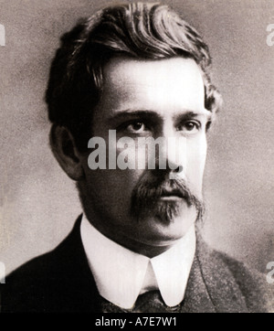 JOHN MILLINGTON SYNGE (1871-1909) Irish playwright,, poet and travel ...