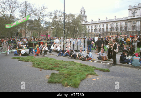 Guerrilla gardening at Mayday anti globalisation protest Parliment ...