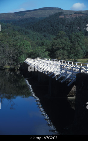 old traditional bridge at loch arkaig scotland Stock Photo - Alamy