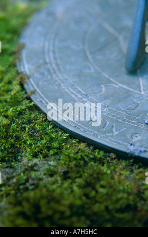 Close-up of a sundial with slate dial face Stock Photo - Alamy